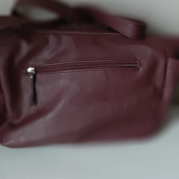 Rossetti | Bags | Rosetti Faux Leather Maroon Multi Pocket Purse Euc ...